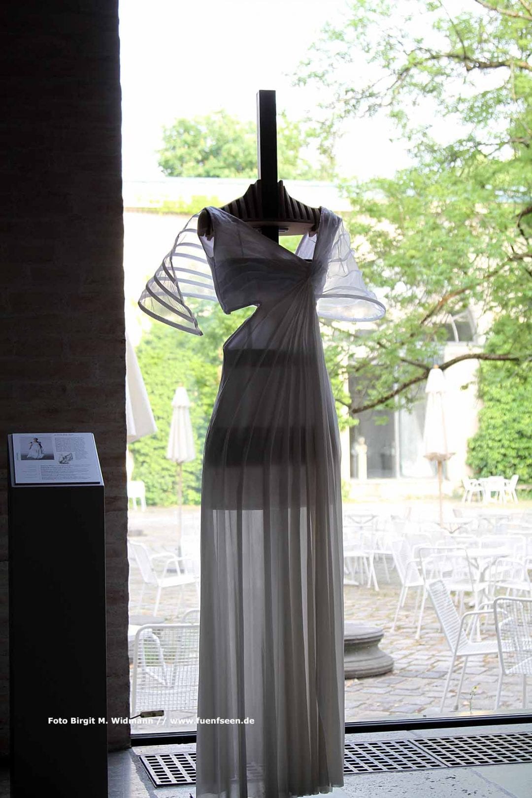 Divine X Design - Die Sonderausstellung in der Glyptothek - fuenfseen ...